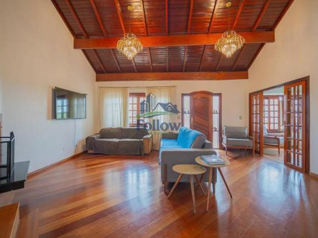 Casa localizada no bairro City Bussocaba, em Osasco