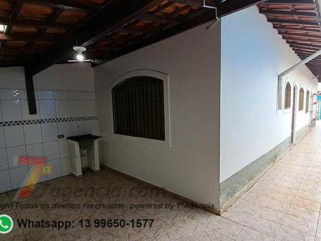 Casa Localizada no Suarão, 2 quartos amplos, proximo a praia, area gourmet