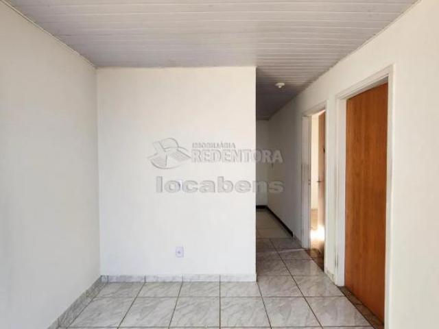 Casa localizada no Parque Residencial Nova Esperança com 2 dormitorios e 2 vagas de garagem