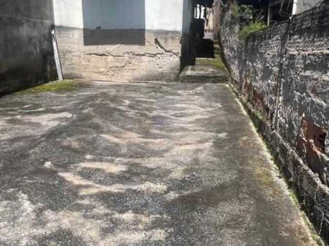 CASA LOTE 180 METROS
