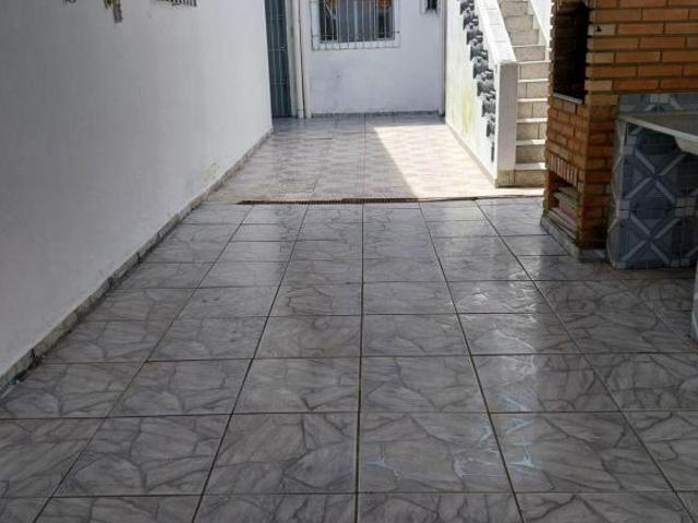 Casa lote inteiro 250 m da praia Itanhaem