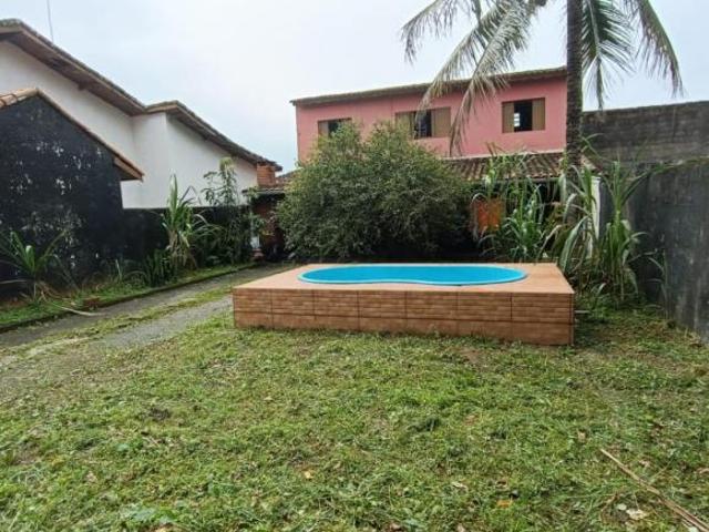 casa lote inteiro com lado praia aceita entrada e parcelas em Itanhaém