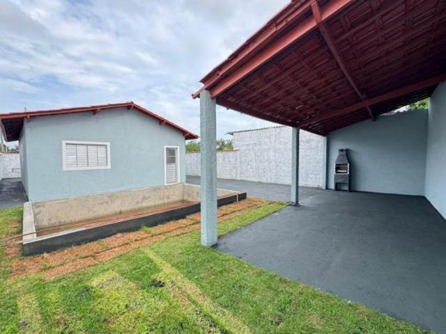 Casa lote inteiro com piscina