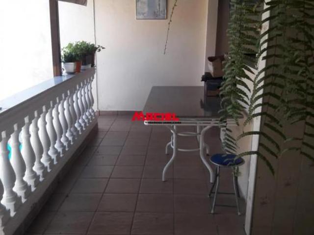 CASA Lote inteiro no BOSQUE DOS EUCALIPTOS