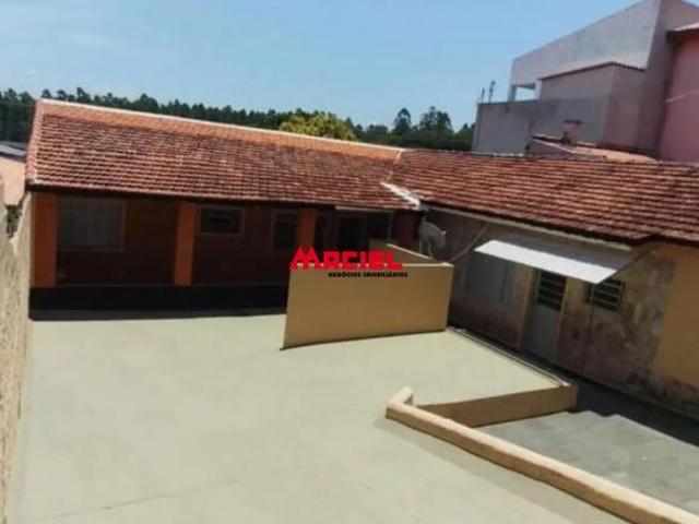 Casa lote inteiro São Judas e salão comercial