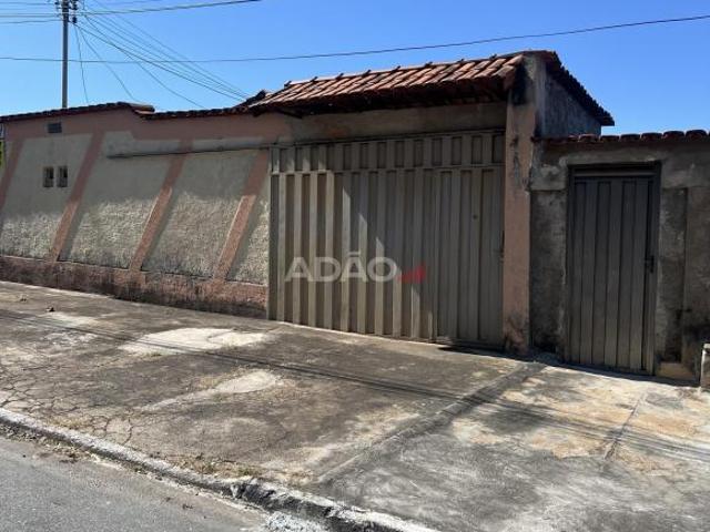 Casa lote inteiro Setor Progresso Casa de Rua com 2 Quarto s por R$ 300000.00 no setor Setor Progre