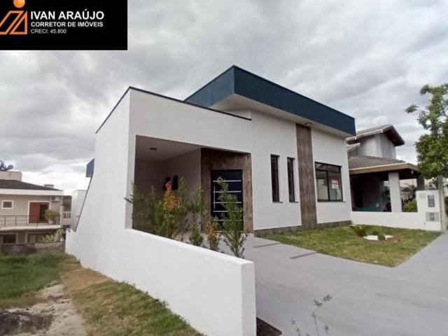 CASA LOTEAMENTO PINHEIROS DE TREMEMBÉ