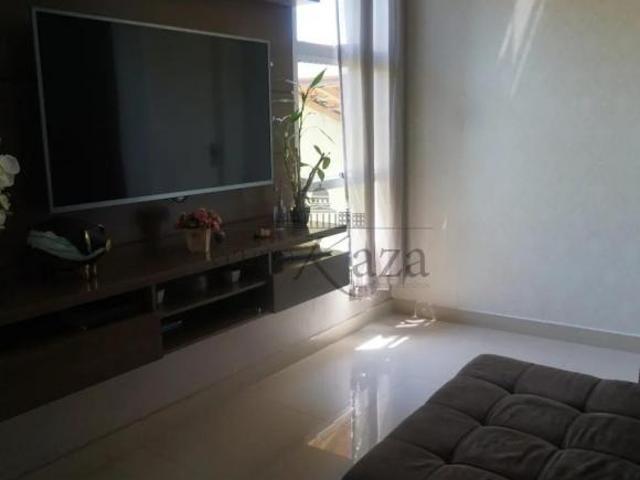 Casa Loteamento Vila Branca Jacareí 4 Dormitórios 170m²