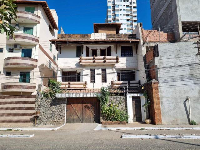 Casa p/ fins comerciais, 4 quartos no bairro ESPLANADA, GOVERNADOR VALADARES, imóvel para Aluguel no valor de R$ 8.000,00