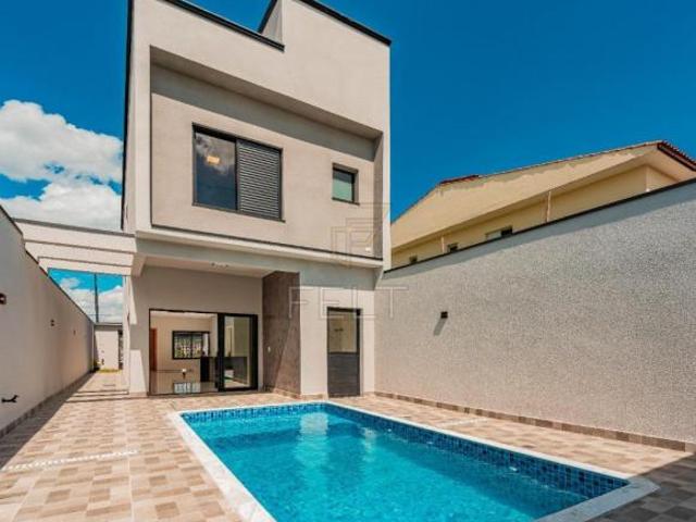 Casa p/ Venda em Santana de Parnaíba/SP