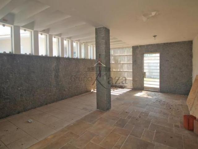 Casa Pacaembú 3 Dormitórios 487m²