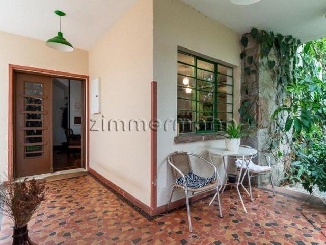 CASA PACAEMBU 4 DORMITÓRIOS 2 VAGAS