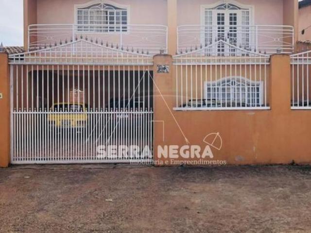 CASA PADRÃO 5 QUARTOS CHURRASQUEIRA ARMÁRIOS PLANEJADOS QNH 6 TAGUATINGA NORTE DF