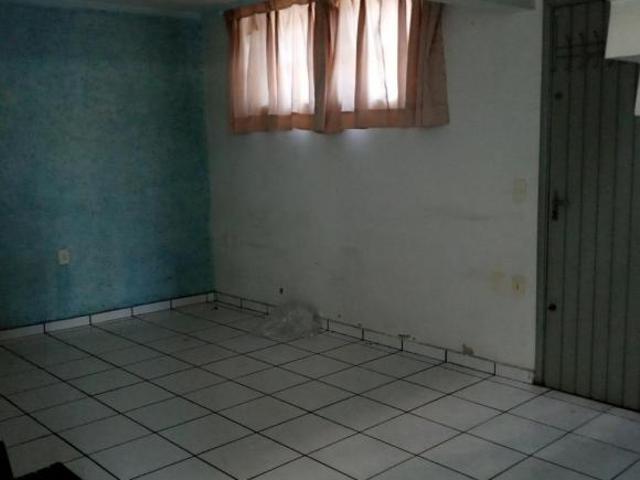 Casa Padrão Venda Centro Cod. 7825