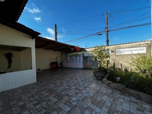 Casa padrão à venda no Santa Rosa 2 dormitórios, reformada – Guarujá/SP | Espaço, conforto e lazer c