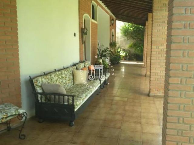 CASA PADRÃO À VENDA COM 03 DORMITÓRIOS NO BAIRRO JARDIM COLONIAL EM JUNDIAÍ./SP