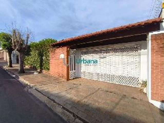 Casa Padrão à Venda e Locação em Vila São José, São Carlos Imobiliária Urbana