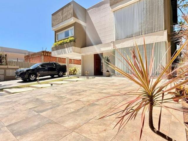 Casa padrão à Venda, Enseada, Guarujá, SP