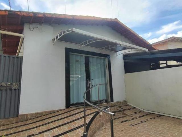 Casa Padrão à Venda, Setor Sul, Goiânia, Goiás