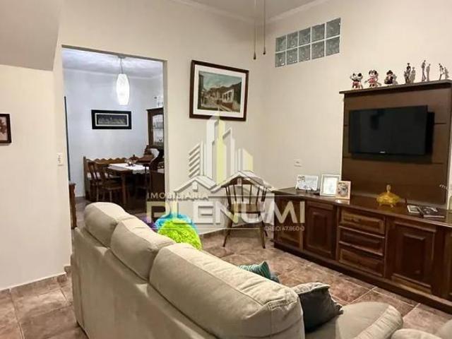 Casa padrão à Venda, Vila Martins, Rio Claro, SP
