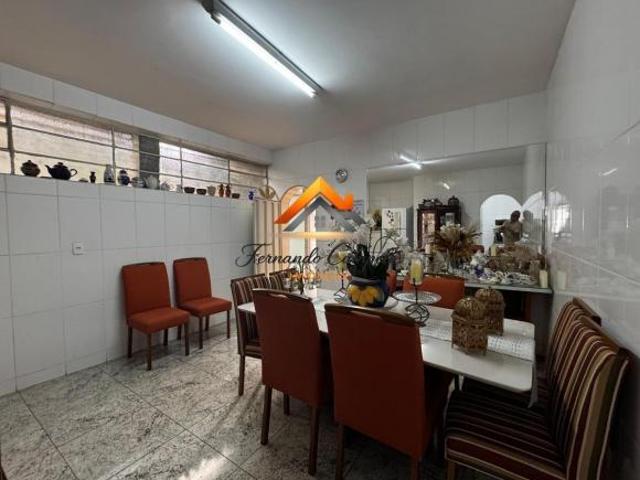 Casa Padrão Bairro Alavaro Camargos