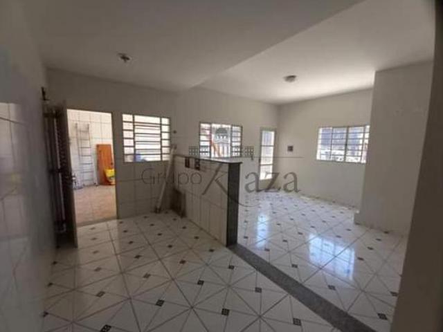 Casa Padrão em Caçapava