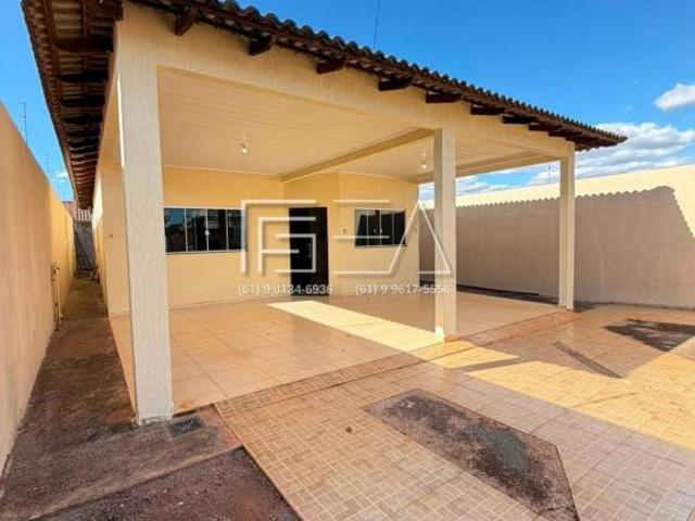 Casa Padrão em Formosa GO/ 3 quartos, suíte