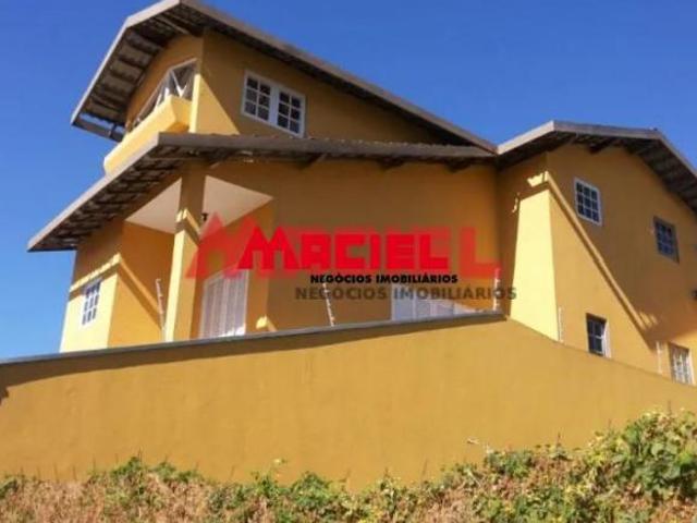 Casa Padrão em Jacarei