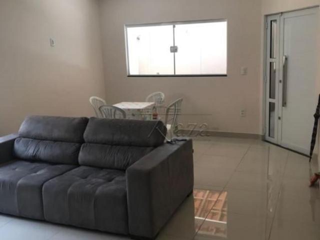 Casa Padrão em Jacareí