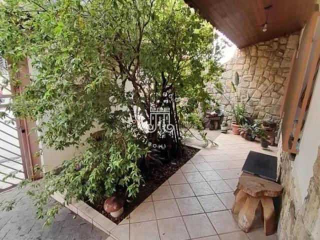 Casa Padrão em Jundiaí