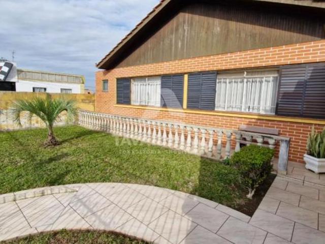 Casa Padrão em Ponta Grossa