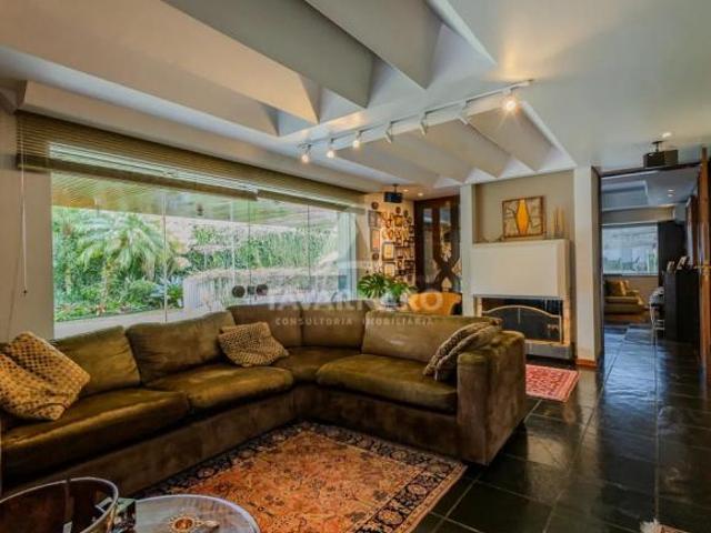 Casa Padrão em Ponta Grossa