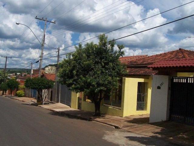 Casa Padrão em Ribeirão Bonito