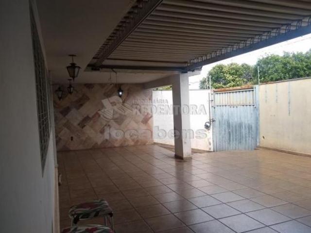 Casa Padrão em São José do Rio Preto