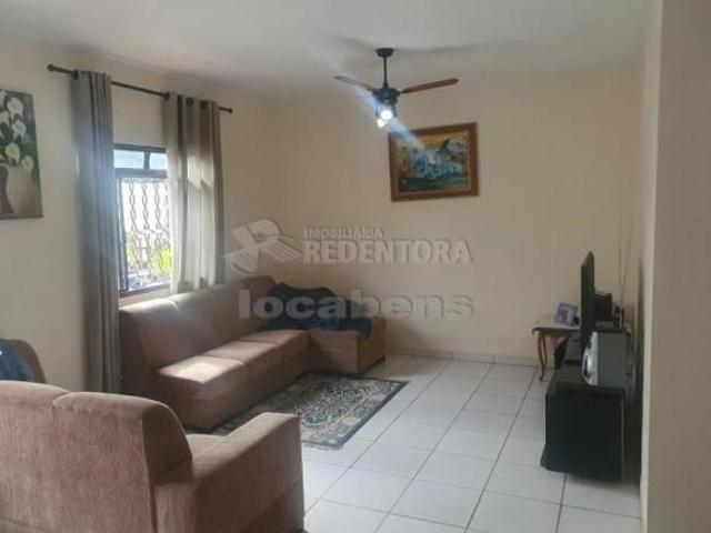 Casa Padrão em São José do Rio Preto