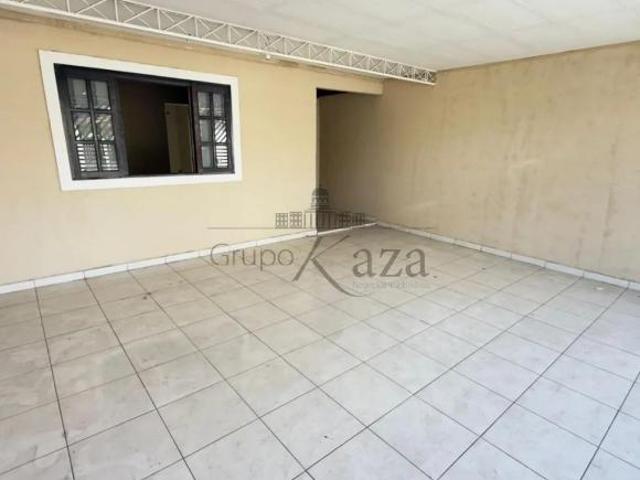 Casa Padrão em São José dos Campos