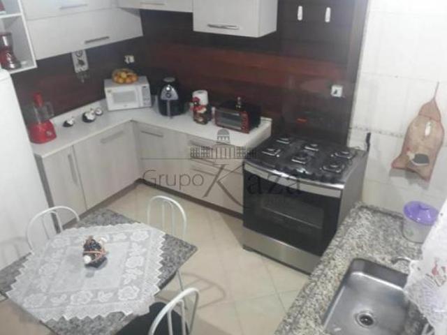 Casa Padrão em São José dos Campos