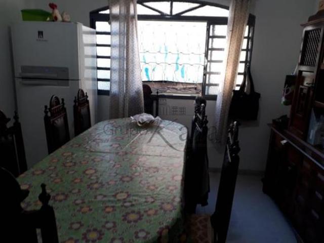 Casa Padrão em São José dos Campos