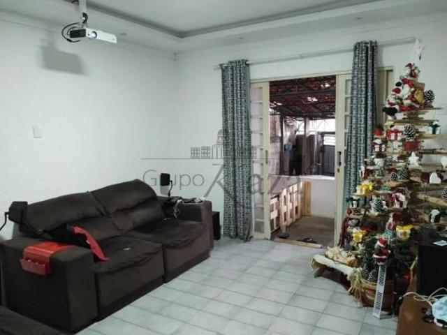 Casa Padrão em São José dos Campos