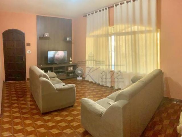 Casa Padrão em São José dos Campos