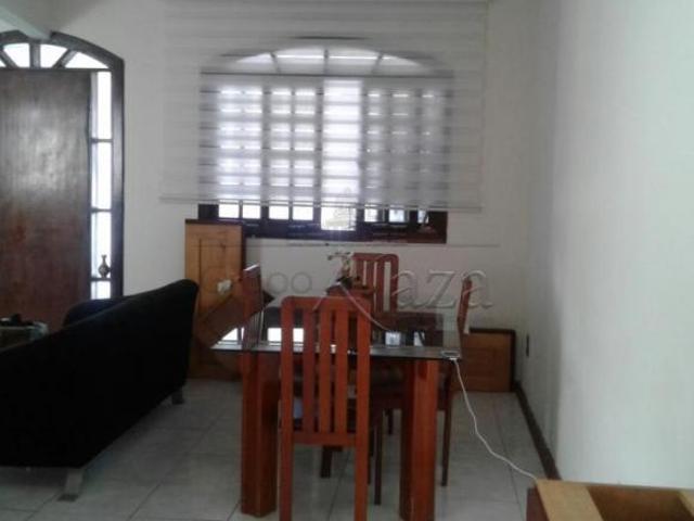 Casa Padrão em São José dos Campos