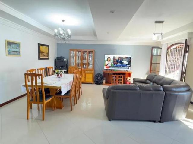 Casa Padrão em São José dos Campos