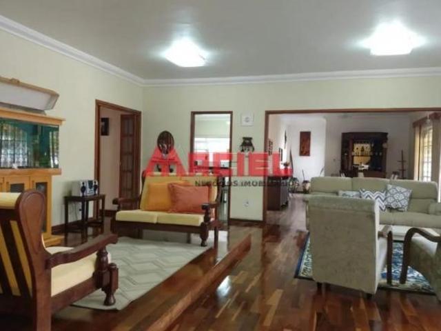 Casa Padrão em Sao Jose dos Campos