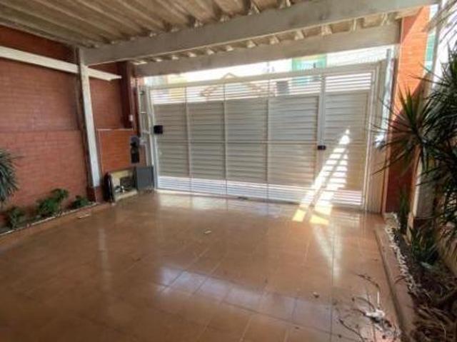 Casa Padrão em SAUDE com 183 m², 3 quarto s, 1 suíte s