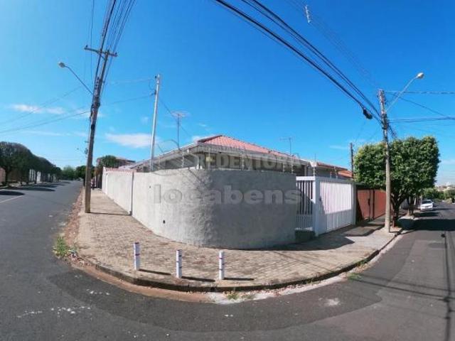 Casa / Padrão Jardim Caparroz Venda de imóvel já locado Residencial
