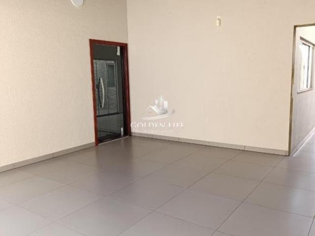 Casa Padrão no bairro Alto Umuarama