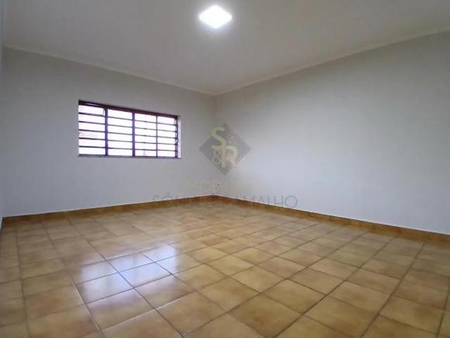 Casa Padrão para Locação no bairro Sumarezinho, em Ribeirão Preto