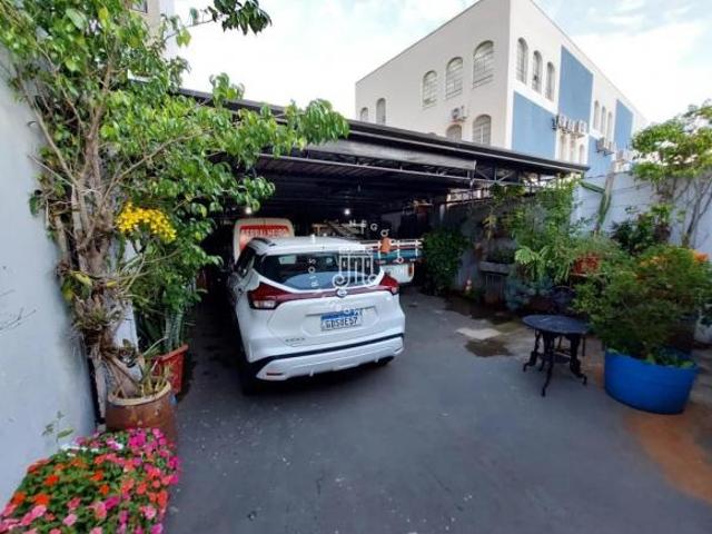 CASA PADRÃO PARA VENDA NO BAIRRO VILA ANGELICA EM JUNDIAÍ/SP