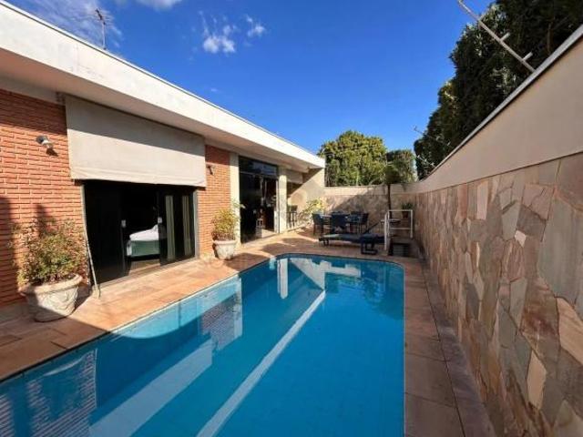 Casa Padrão para Venda no Bairro Jardim São Luiz, em Ribeirão Preto SP