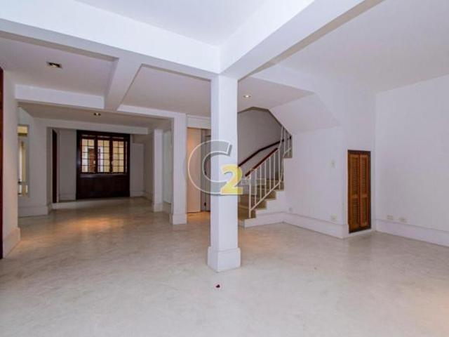 Casa padrão para venda no Jardim Paulistano, 5 quartos, 3 suites 1 vaga